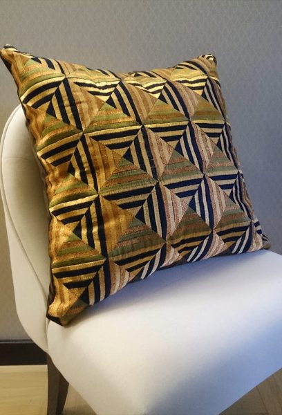 Machine Embroidery Design Beautiful graphics| Royal Present Embroidery